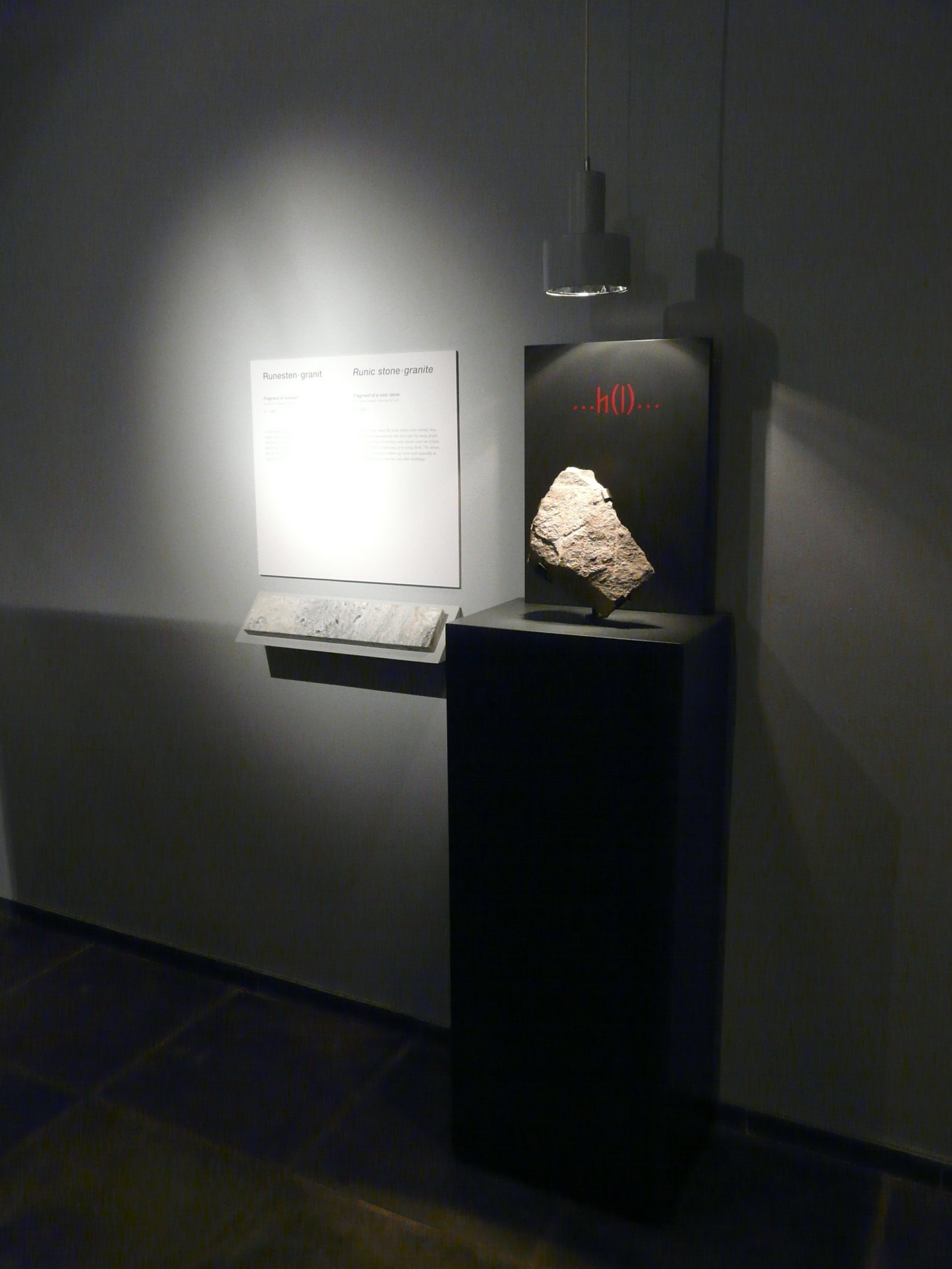 Vægmontrer - System Standex